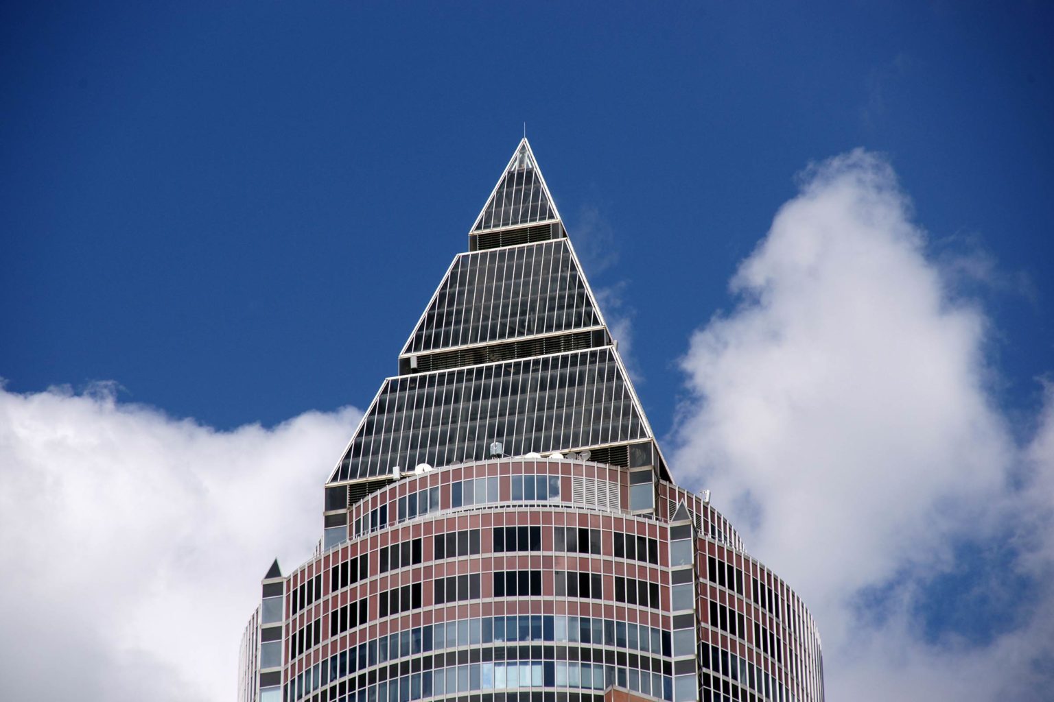 MesseTurm Frankfurt - The famous Art Deco Skyscraper in Frankfurt