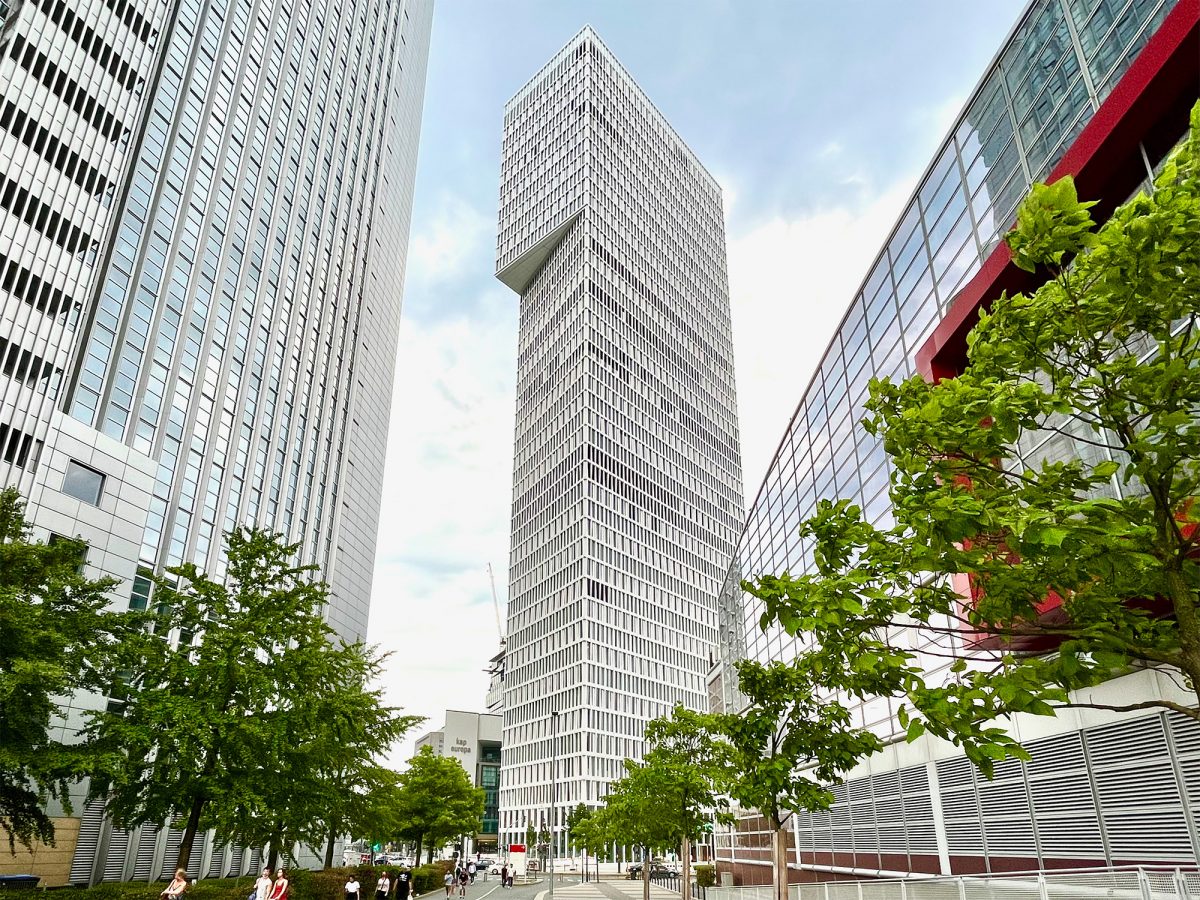 SKYLINE ATLAS in English - Frankfurt Skyscrapers - Frankfurt Skyline